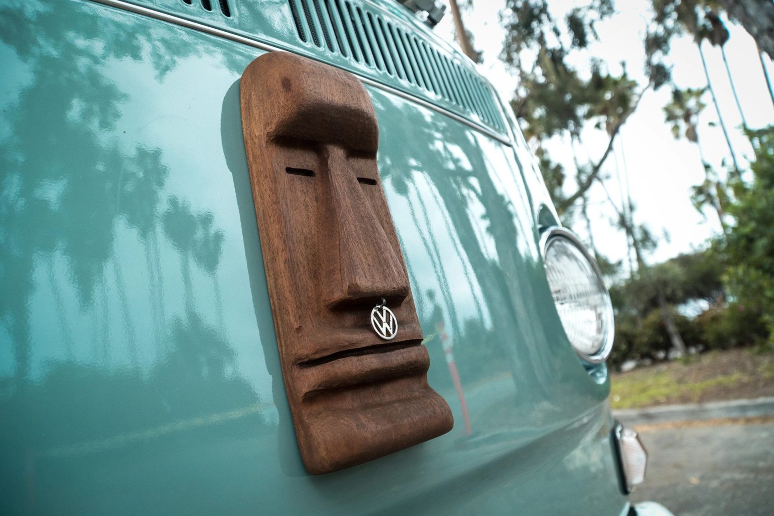 Le Volkswagen Tiki Lounge Bus : Aloha ! — Be happy. Be Combi