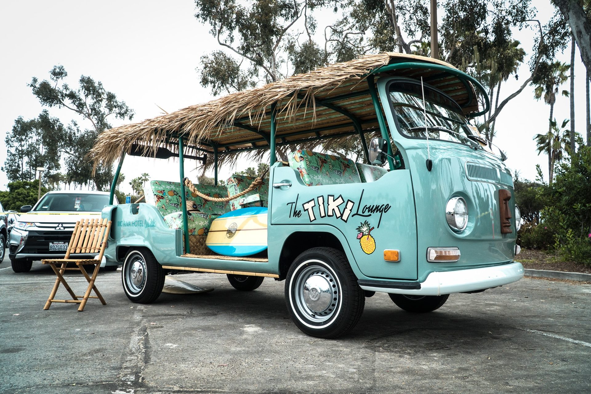 Le Volkswagen Tiki Lounge Bus : Aloha ! — Be happy. Be Combi