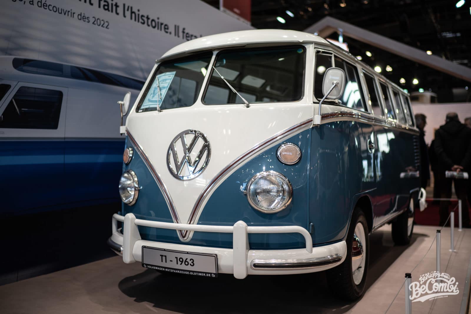 Des Volkswagen Combi à Retromobile 2020 — Be happy. Be Combi